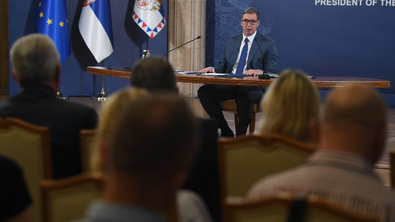 Вучић Ана Брнабић мандатар Приштини понуђен компромис за документа Ризница